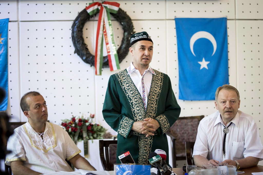 Az Ujgur Világkongresszus európai elnökének sajtótájékoztatója ...