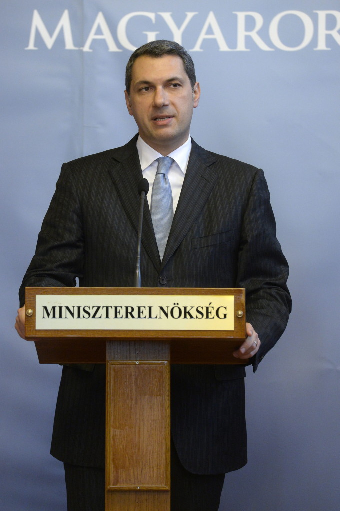 Lázár János sajtótájékoztatója - Jogilexikon